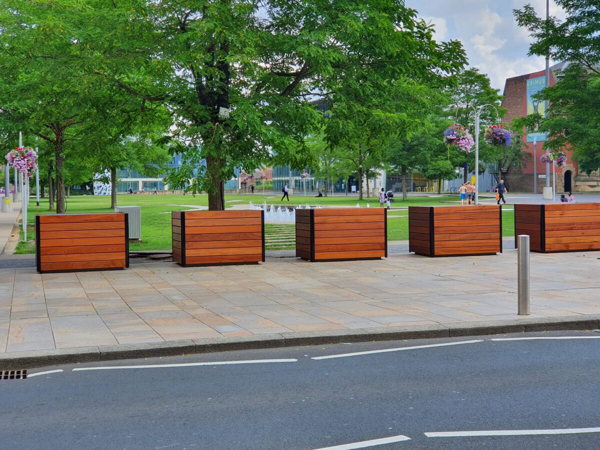 HVM Toledo PAS 68 Timber Planter – CT Ultra Shallow Mount 40 mph ...