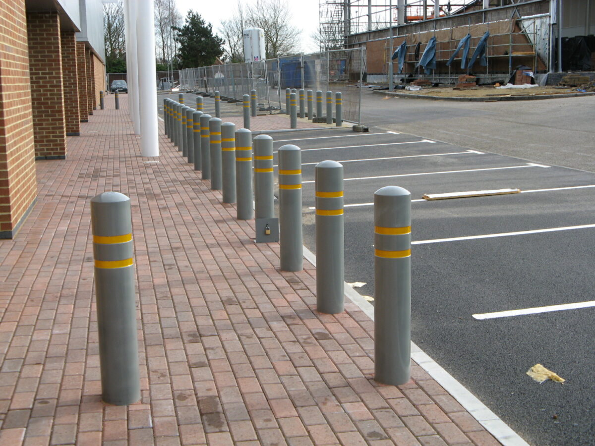Polymer Bollard Gateshead 168 AR2 - Townscape Products