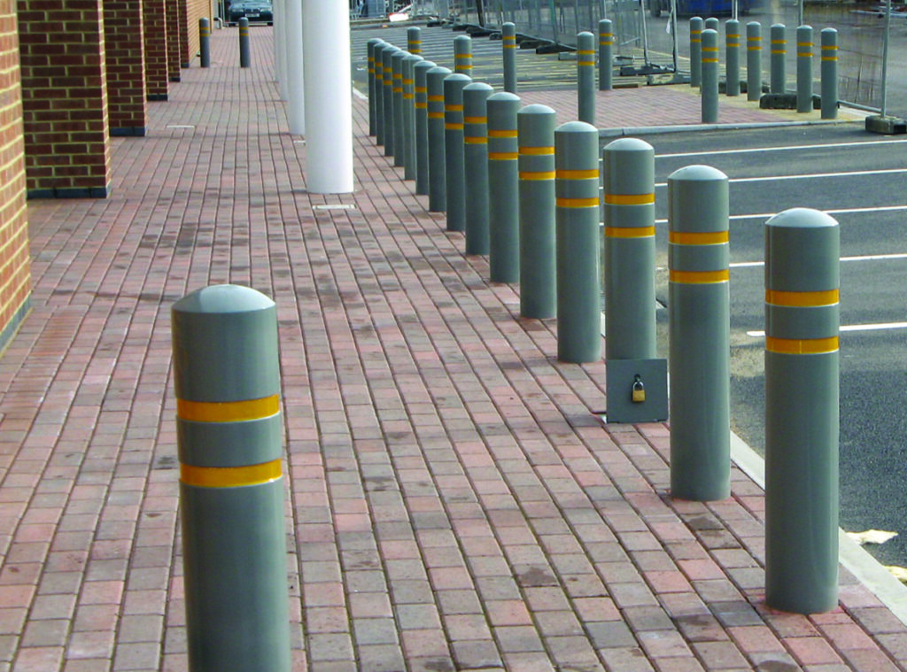 Polymer Bollard Gateshead 168 AR2 - Townscape Products