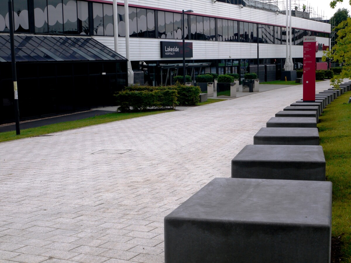 PAS 68 Counter Terror Concrete Block 150 15mm Chamfer - Townscape Products