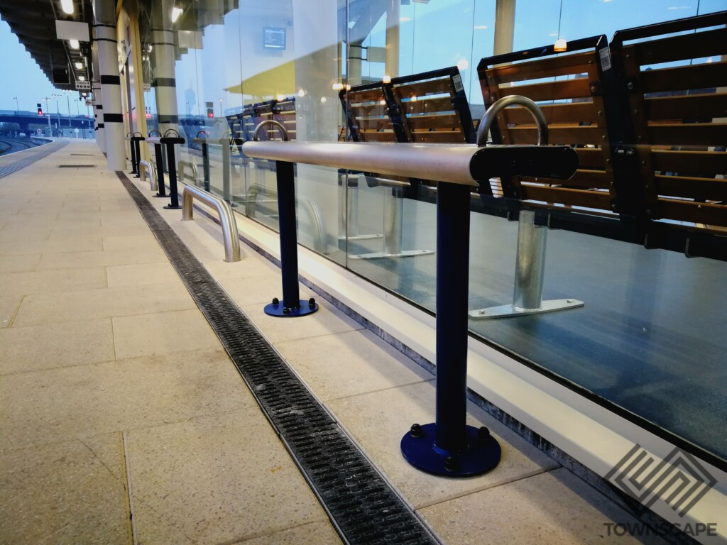 Rail & Station Seating - Townscape Products