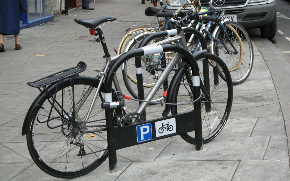 Polymer Cycle Stand TFL 750 BG TR Silver - Townscape Products