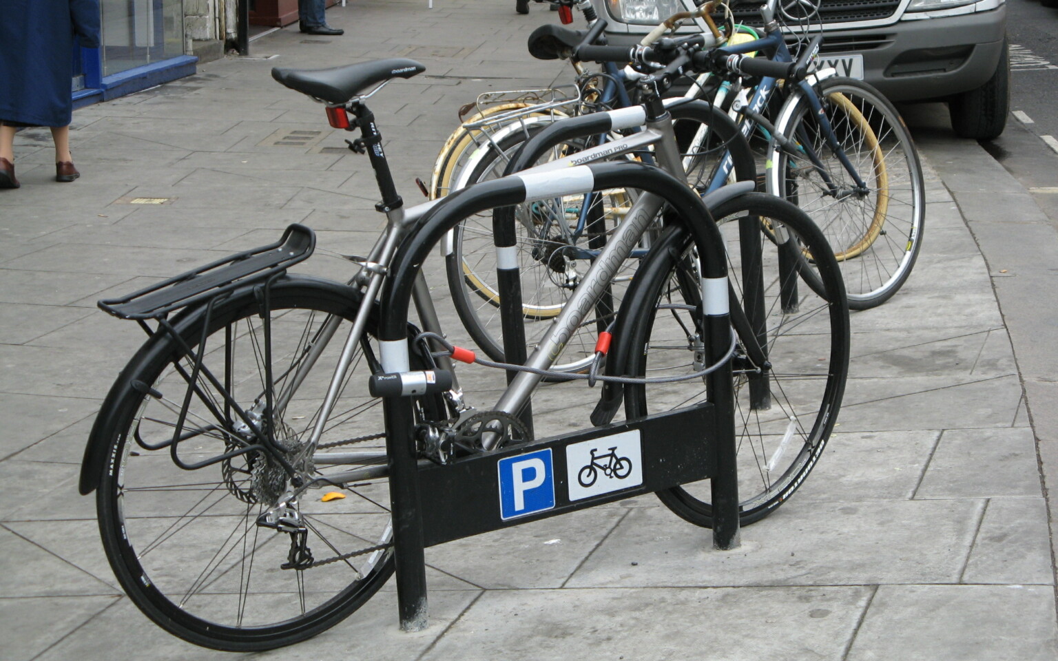 Polymer Cycle Stand TFL 750 BG TR Silver - Townscape Products